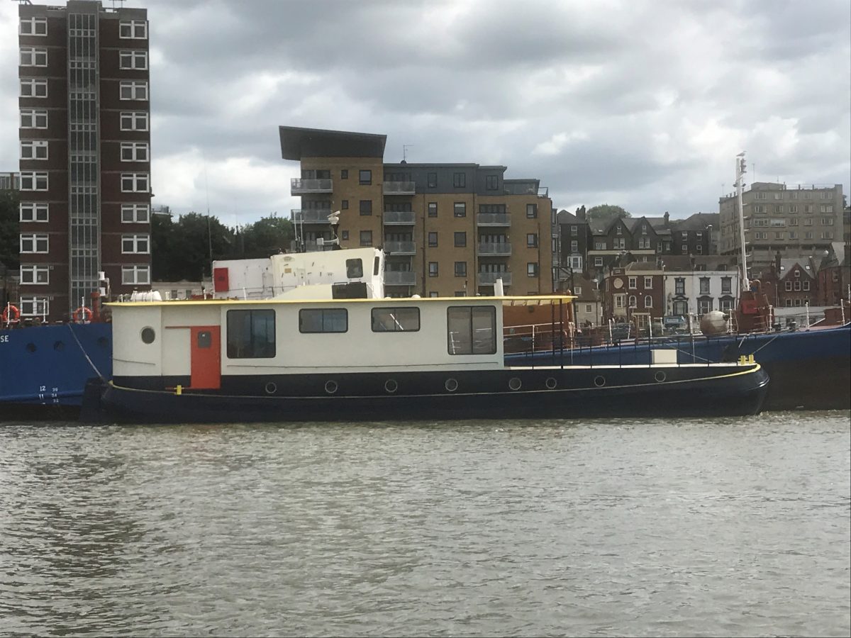 Case Study | 100 year old liveaboard barge fitted with Seaglaze’s ...